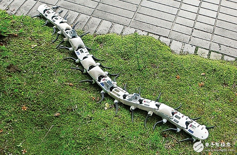 日本科学家推出一款蜈蚣机器人教具，可完美的仿蜈蚣进行爬行动作-icspec