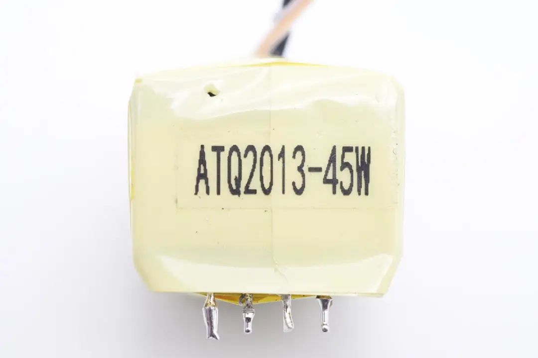 拆解报告：鸿达顺45W双USB-C氮化镓充电器-icspec